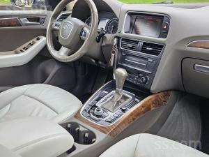 Violets Audi Q5 2009 Jēkabpils, ar dzinēja tilpumu 3.00 L un nobraukumu 380 tūkst. km par 5990 €, foto 21 vietnē AUTOMOTO.COM.LV