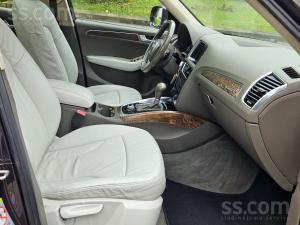 Violets Audi Q5 2009 Jēkabpils, ar dzinēja tilpumu 3.00 L un nobraukumu 380 tūkst. km par 5990 €, foto 25 vietnē AUTOMOTO.COM.LV