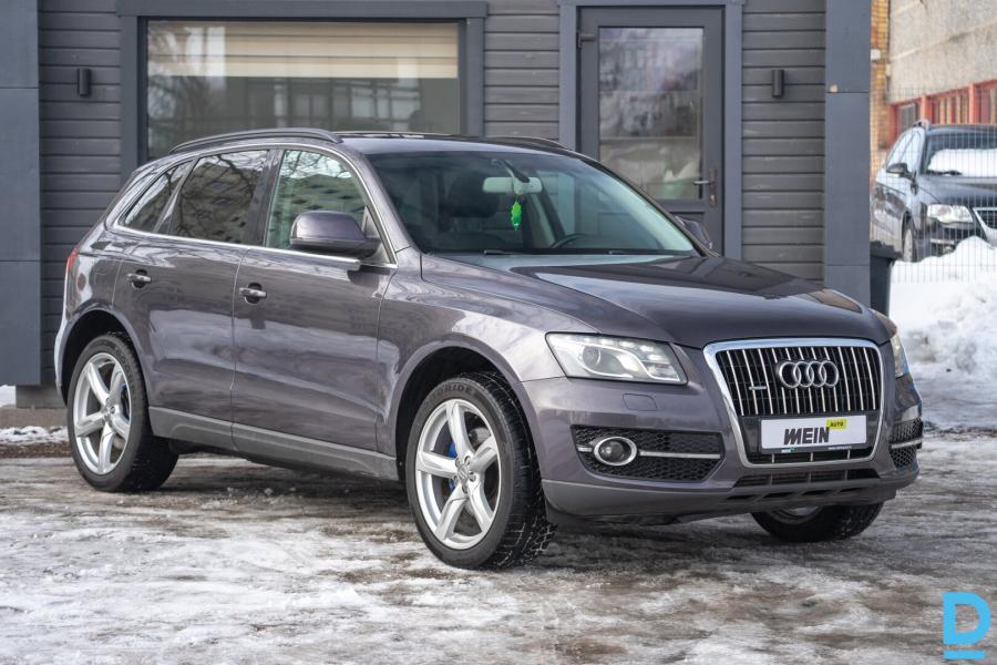 Violets Audi Q5 2010 Liepāja, ar dzinēja tilpumu 3.00 L un nobraukumu 239 tūkst. km par 8500 €, foto 4 vietnē AUTOMOTO.COM.LV