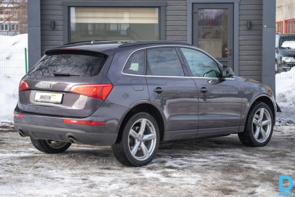 Violets Audi Q5 2010 Liepāja, ar dzinēja tilpumu 3.00 L un nobraukumu 239 tūkst. km par 8500 €, foto 3 vietnē AUTOMOTO.COM.LV