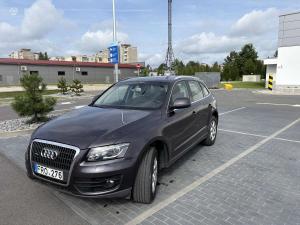 Violet Audi Q5 2011 in Kaunas, with an engine capacity of 1.98 L and mileage of 143 thousand km for 9999 €, photo  on AUTOMOTO.COM.LV