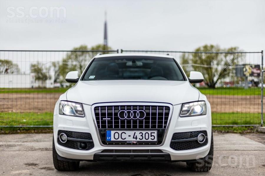 White Audi Q5 2009 in Riga, with an engine capacity of 3.00 L and mileage of 345 thousand km for 10990 €, photo 3 on AUTOMOTO.COM.LV