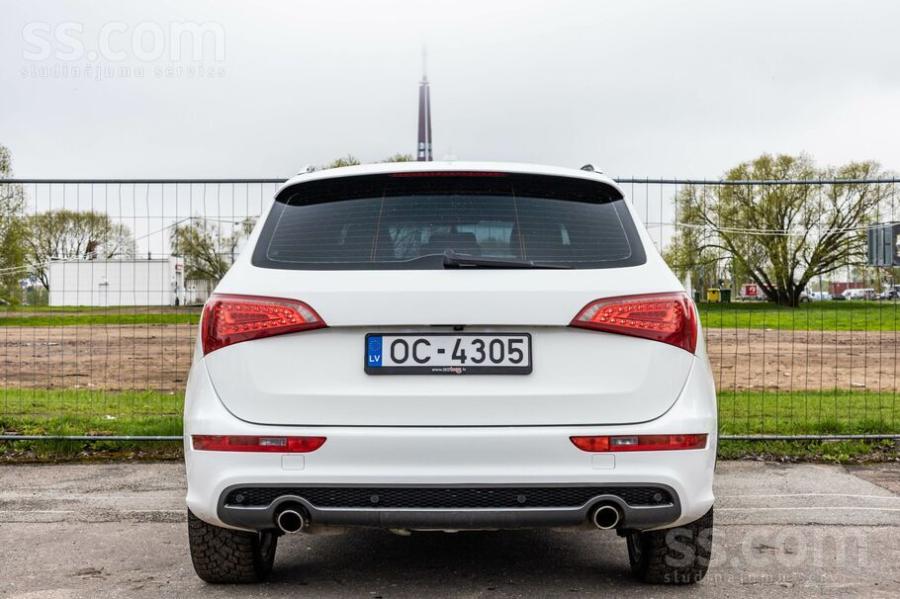 White Audi Q5 2009 in Riga, with an engine capacity of 3.00 L and mileage of 345 thousand km for 10990 €, photo 8 on AUTOMOTO.COM.LV