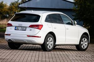 Balts Audi Q5 2009 Tukums, ar dzinēja tilpumu 2.00 L un nobraukumu 0 tūkst. km par 7550 €, foto 3 vietnē AUTOMOTO.COM.LV
