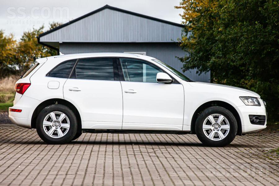 Balts Audi Q5 2009 Tukums, ar dzinēja tilpumu 2.00 L un nobraukumu 0 tūkst. km par 7550 €, foto 5 vietnē AUTOMOTO.COM.LV