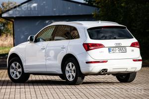 Balts Audi Q5 2009 Tukums, ar dzinēja tilpumu 2.00 L un nobraukumu 0 tūkst. km par 7550 €, foto 6 vietnē AUTOMOTO.COM.LV