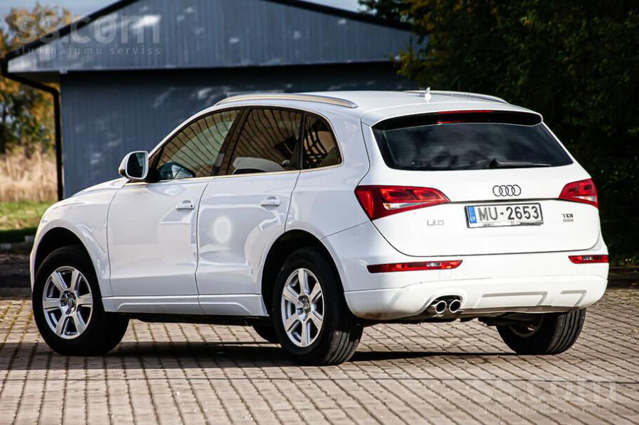 Balts Audi Q5 2009 Tukums, ar dzinēja tilpumu 2.00 L un nobraukumu 0 tūkst. km par 7550 €, foto 6 vietnē AUTOMOTO.COM.LV