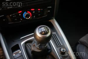 Balts Audi Q5 2009 Tukums, ar dzinēja tilpumu 2.00 L un nobraukumu 0 tūkst. km par 7550 €, foto 26 vietnē AUTOMOTO.COM.LV