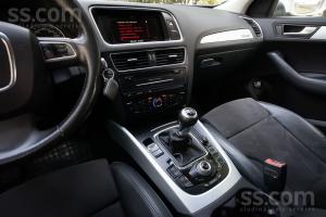 Balts Audi Q5 2009 Tukums, ar dzinēja tilpumu 2.00 L un nobraukumu 0 tūkst. km par 7550 €, foto 27 vietnē AUTOMOTO.COM.LV