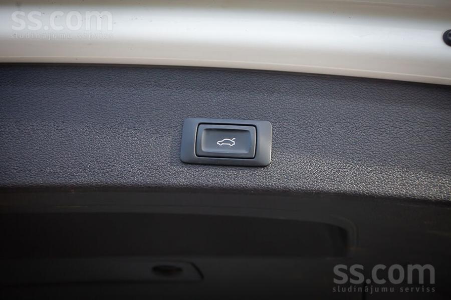 Balts Audi Q5 2009 Tukums, ar dzinēja tilpumu 2.00 L un nobraukumu 0 tūkst. km par 7550 €, foto 28 vietnē AUTOMOTO.COM.LV