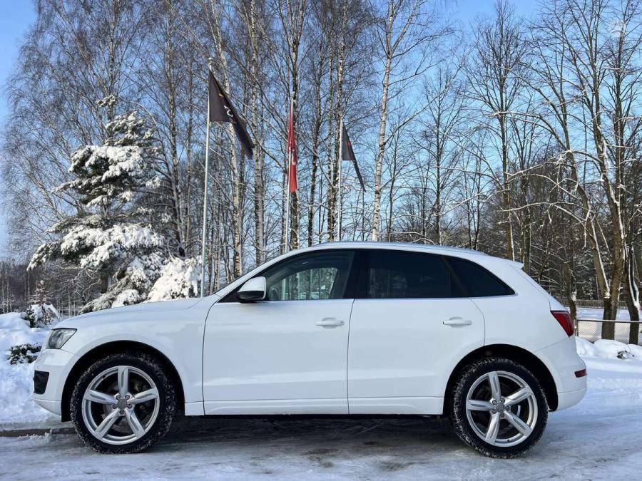White Audi Q5 2009 in Kazlu Ruda, with an engine capacity of 2.97 L and mileage of 285 thousand km for 8800 €, photo 11 on AUTOMOTO.COM.LV