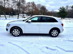 White Audi Q5 2009 in Kaunas, with an engine capacity of 2.00 L and mileage of 215 thousand km for 7599 €, photo 4 on AUTOMOTO.COM.LV