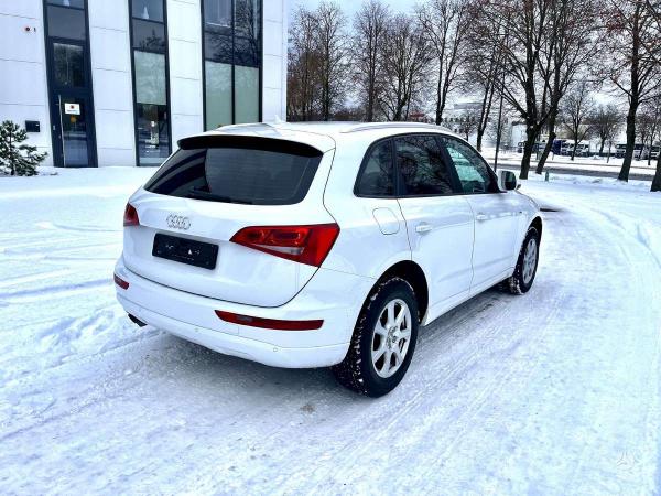 Balts Audi Q5 2009 Kauņa, ar dzinēja tilpumu 2.00 L un nobraukumu 215 tūkst. km par 7599 €, foto 7 vietnē AUTOMOTO.COM.LV