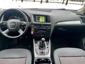 White Audi Q5 2009 in Kaunas, with an engine capacity of 2.00 L and mileage of 215 thousand km for 7599 €, photo 12 on AUTOMOTO.COM.LV