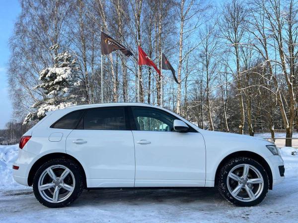 Balts Audi Q5 2009 Kazlų Rūda, ar dzinēja tilpumu 2.97 L un nobraukumu 285 tūkst. km par 8800 €, foto 2 vietnē AUTOMOTO.COM.LV