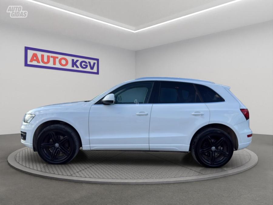 White Audi Q5 2009 in Vilnius, with an engine capacity of 3.00 L and mileage of 419 thousand km for 9499 €, photo 3 on AUTOMOTO.COM.LV