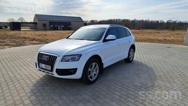 Белый Ауди Ку 5 2009 в Рига, объемом двигателя 2.00 л и пробегом 335 тыс. км за 7955 €, фото 1 на AUTOMOTO.COM.LV