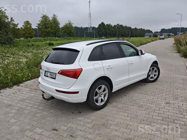Белый Ауди Ку 5 2009 в Рига, объемом двигателя 2.00 л и пробегом 335 тыс. км за 7655 €, фото 4 на AUTOMOTO.COM.LV