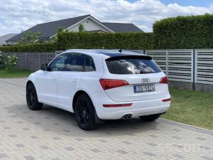 Balts Audi Q5 2009 Rīga, ar dzinēja tilpumu 2.00 L un nobraukumu 379 tūkst. km par 8790 €, foto 4 vietnē AUTOMOTO.COM.LV