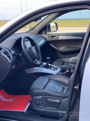 Balts Audi Q5 2009 Rīga, ar dzinēja tilpumu 2.00 L un nobraukumu 379 tūkst. km par 8790 €, foto 7 vietnē AUTOMOTO.COM.LV