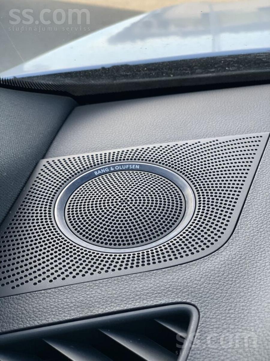 Balts Audi Q5 2009 Rīga, ar dzinēja tilpumu 2.00 L un nobraukumu 379 tūkst. km par 8790 €, foto 16 vietnē AUTOMOTO.COM.LV