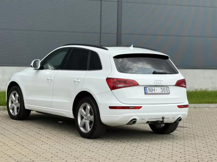 Balts Audi Q5 2009 Rīga, ar dzinēja tilpumu 3.00 L un nobraukumu 293 tūkst. km par 7900 €, foto 6 vietnē AUTOMOTO.COM.LV