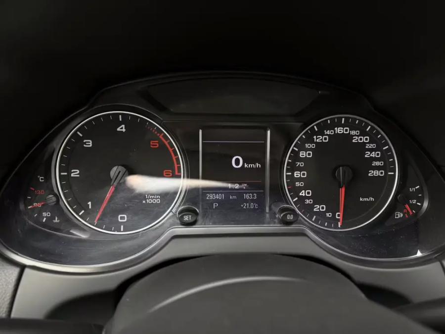 Balts Audi Q5 2009 Rīga, ar dzinēja tilpumu 3.00 L un nobraukumu 293 tūkst. km par 7900 €, foto 17 vietnē AUTOMOTO.COM.LV