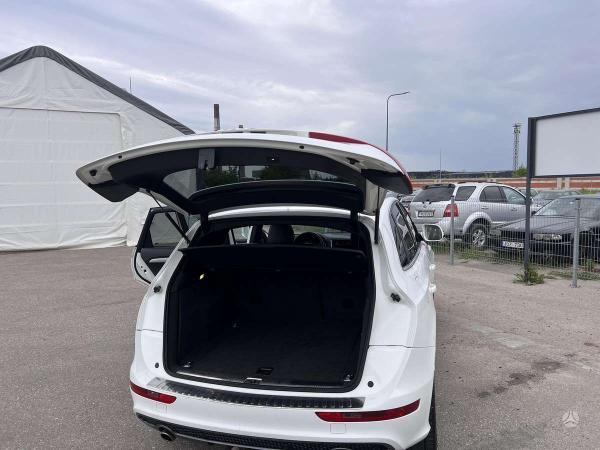 White Audi Q5 2009 in Kaunas, with an engine capacity of 3.00 L and mileage of 314 thousand km for 7499 €, photo 7 on AUTOMOTO.COM.LV