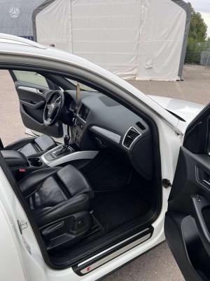 White Audi Q5 2009 in Kaunas, with an engine capacity of 3.00 L and mileage of 313 thousand km for 10200 €, photo 9 on AUTOMOTO.COM.LV