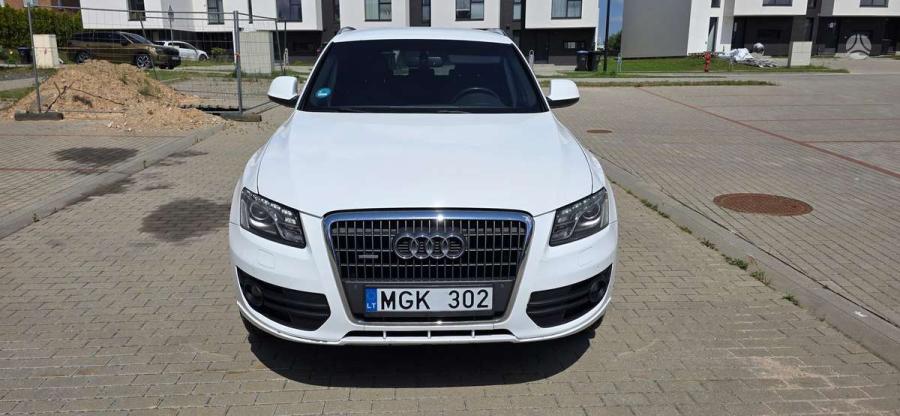 White Audi Q5 2009 in Vilnius, with an engine capacity of 1.97 L and mileage of 298 thousand km for 5950 €, photo 1 on AUTOMOTO.COM.LV