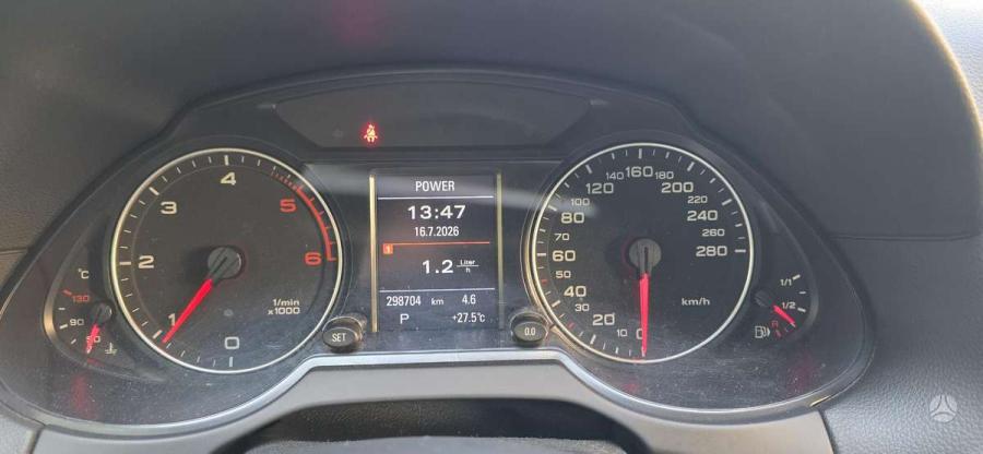 White Audi Q5 2009 in Vilnius, with an engine capacity of 1.97 L and mileage of 298 thousand km for 5950 €, photo 10 on AUTOMOTO.COM.LV