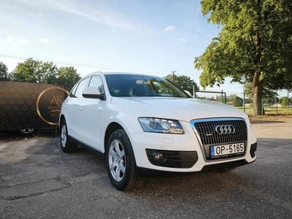 White Audi Q5 2009 in Cesis, with an engine capacity of 2.00 L and mileage of 266 thousand km for 7750 €, photo 1 on AUTOMOTO.COM.LV