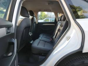 White Audi Q5 2009 in Cesis, with an engine capacity of 2.00 L and mileage of 266 thousand km for 7750 €, photo 12 on AUTOMOTO.COM.LV