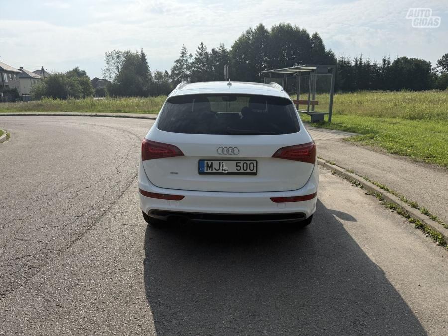 Balts Audi Q5 2009 Telšiai, ar dzinēja tilpumu 2.00 L un nobraukumu 339 tūkst. km par 6500 €, foto 8 vietnē AUTOMOTO.COM.LV