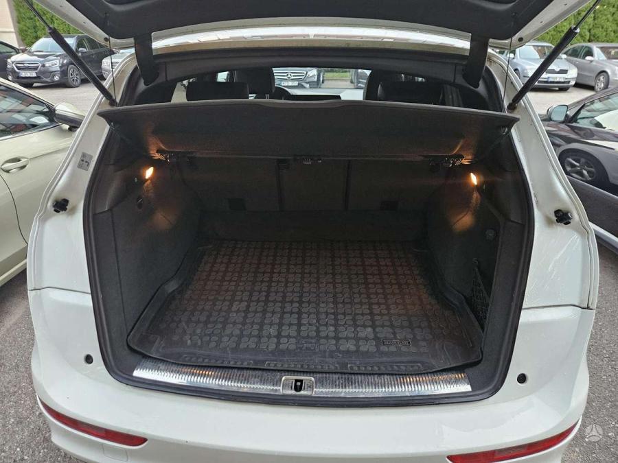 White Audi Q5 2009 in Vilnius, with an engine capacity of 1.97 L and mileage of 292 thousand km for 6900 €, photo 12 on AUTOMOTO.COM.LV