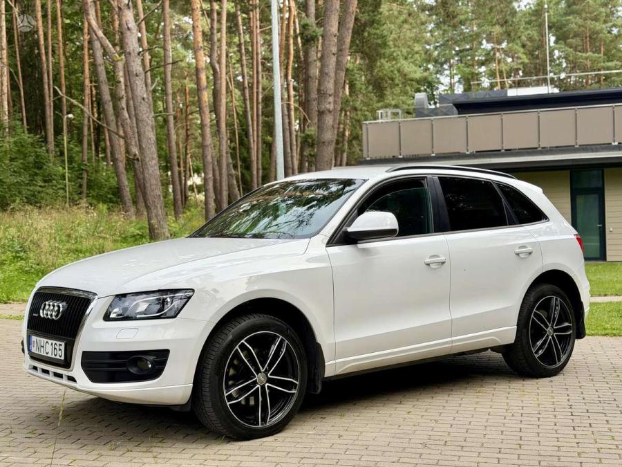 Белый Ауди Ку 5 2009 в Вильнюс, объемом двигателя 2.97 л и пробегом 320 тыс. км за 7900 €, фото 1 на AUTOMOTO.COM.LV