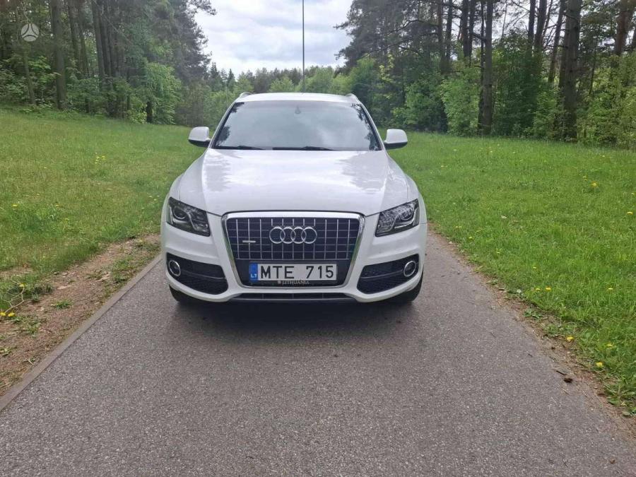 Balts Audi Q5 2009 Molėtai, ar dzinēja tilpumu 2.97 L un nobraukumu 280 tūkst. km par 8200 €, foto 1 vietnē AUTOMOTO.COM.LV