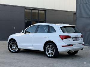 Balts Audi Q5 2009 Kauņa, ar dzinēja tilpumu 2.97 L un nobraukumu 296 tūkst. km par 9190 €, foto 4 vietnē AUTOMOTO.COM.LV