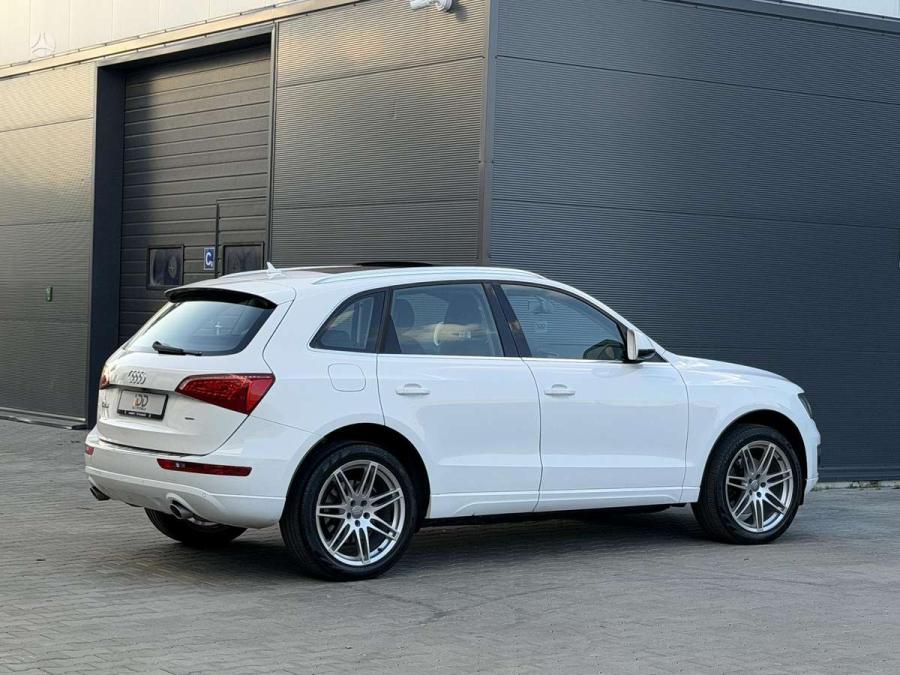 Balts Audi Q5 2009 Kauņa, ar dzinēja tilpumu 2.97 L un nobraukumu 296 tūkst. km par 9190 €, foto 6 vietnē AUTOMOTO.COM.LV