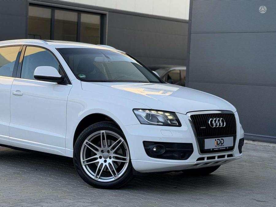 Balts Audi Q5 2009 Kauņa, ar dzinēja tilpumu 2.97 L un nobraukumu 296 tūkst. km par 9190 €, foto 49 vietnē AUTOMOTO.COM.LV