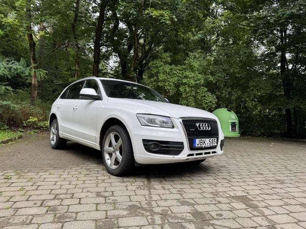 White Audi Q5 2009 in Vilnius, with an engine capacity of 2.97 L and mileage of 272 thousand km for 6999 €, photo 3 on AUTOMOTO.COM.LV