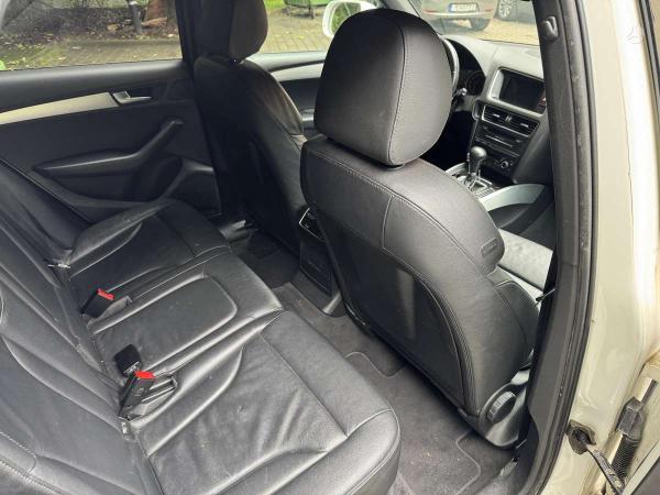 White Audi Q5 2009 in Vilnius, with an engine capacity of 2.97 L and mileage of 272 thousand km for 6999 €, photo 9 on AUTOMOTO.COM.LV