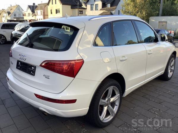 Balts Audi Q5 2009 Rīga, ar dzinēja tilpumu 2.00 L un nobraukumu 200 tūkst. km par 8500 €, foto 5 vietnē AUTOMOTO.COM.LV