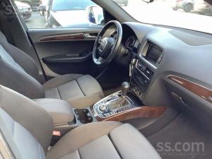 White Audi Q5 2009 in Riga, with an engine capacity of 2.00 L and mileage of 200 thousand km for 8500 €, photo 6 on AUTOMOTO.COM.LV