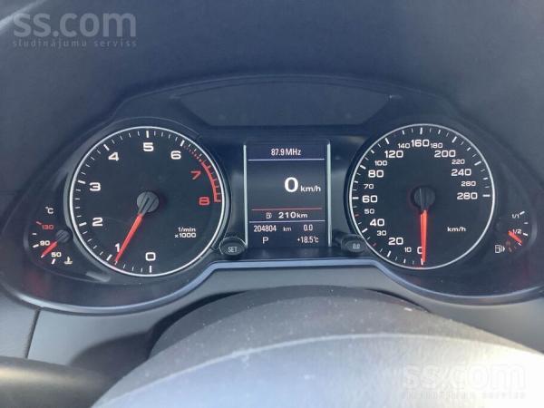 Balts Audi Q5 2009 Rīga, ar dzinēja tilpumu 2.00 L un nobraukumu 200 tūkst. km par 8500 €, foto 7 vietnē AUTOMOTO.COM.LV