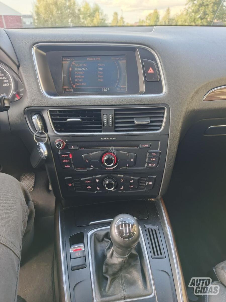 Balts Audi Q5 2009 Utena, ar dzinēja tilpumu 2.00 L un nobraukumu 267 tūkst. km par 8200 €, foto 12 vietnē AUTOMOTO.COM.LV