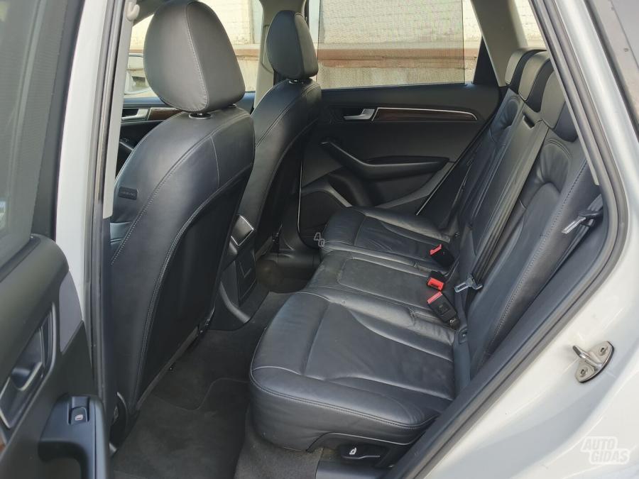 Balts Audi Q5 2009 Utena, ar dzinēja tilpumu 2.00 L un nobraukumu 267 tūkst. km par 8200 €, foto 16 vietnē AUTOMOTO.COM.LV