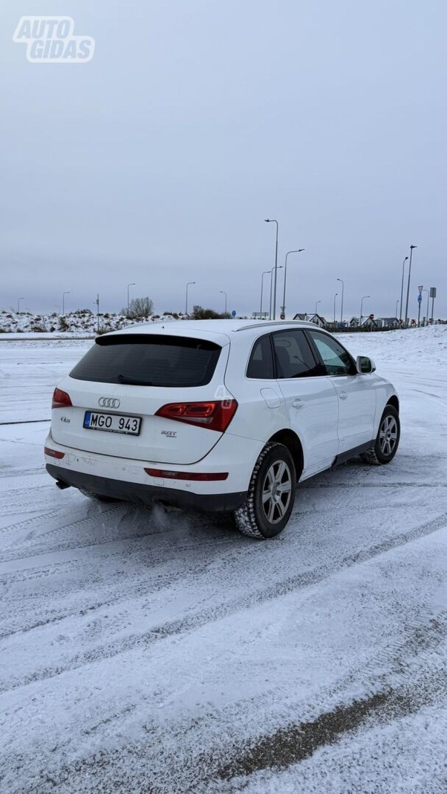White Audi Q5 2010 in Vilnius, with an engine capacity of 2.00 L and mileage of 198 thousand km for 4150 €, photo 3 on AUTOMOTO.COM.LV