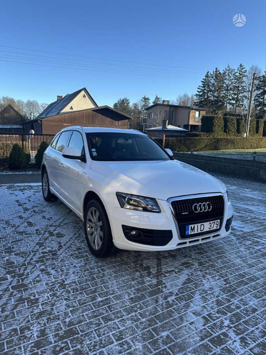 Balts Audi Q5 2010 Jurbarkas, ar dzinēja tilpumu 2.97 L un nobraukumu 233 tūkst. km par 8800 €, foto 1 vietnē AUTOMOTO.COM.LV