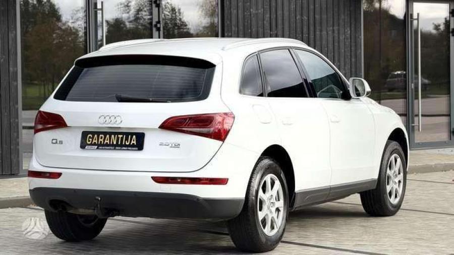 White Audi Q5 2010 in Siauliai, with an engine capacity of 1.97 L and mileage of 264 thousand km for 10950 €, photo 6 on AUTOMOTO.COM.LV